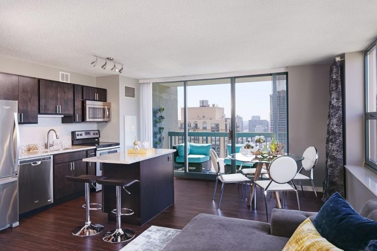 One Superior Place Apartments in Chicago One Superior Place Apartments in Chicago